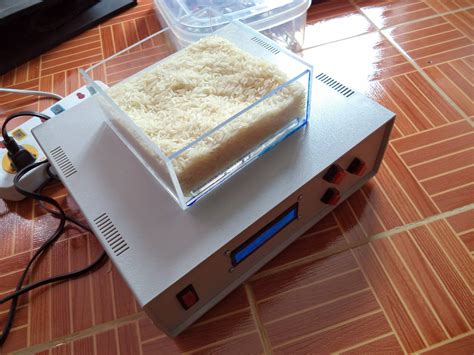 เครื่องวัดความชื้นข้าว สามารถวัดความชื้นข้าวได้ทันทีในตัวเครื่อง สามารถบันทึกค่าของความชื่น