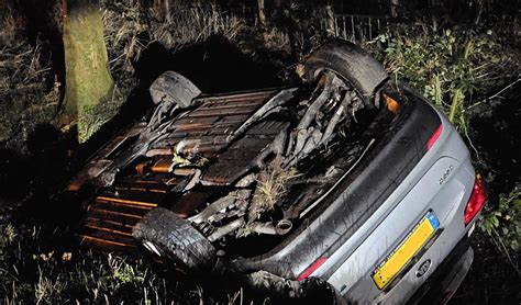 Auto Belandt Op Zijn Kop In De Sloot In Bennekom Edestadnl Nieuws