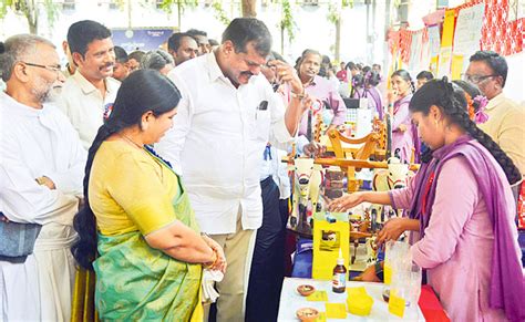 విద్యారంగంలో విప్లవాత్మక మార్పులు Sakshi Education