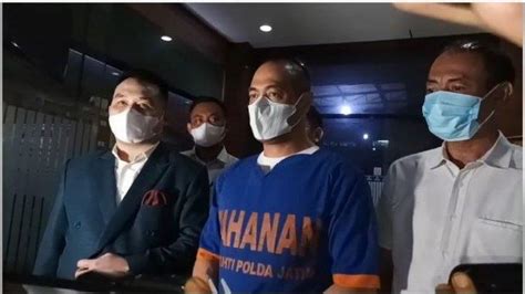 Ferry Irawan Pasrah Dan Siap Untuk Bercerai Dengan Venna Melinda