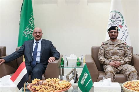 عناوين بوست تحرك عسكري سعودي يمني جديد والعميد طارق يطير إلى الرياض