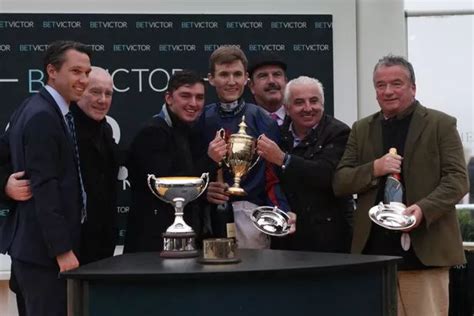 The Ginge Army Party On Prize Money Spent At Cotswolds Pub After