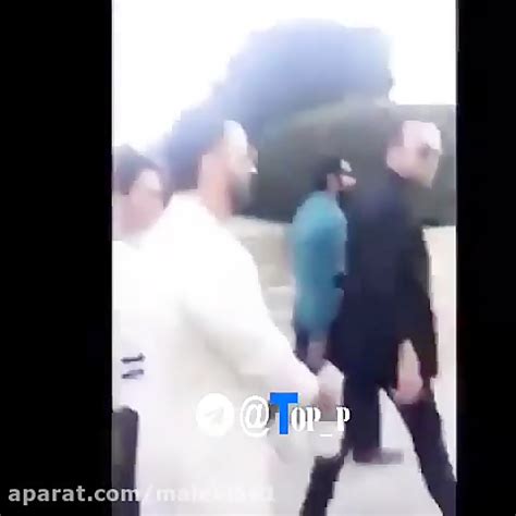 فرار بنیامین با پاهای برهنه از دست دخترها