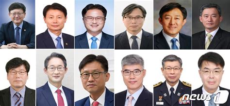 문대통령 차관급 12명 인사靑비서관 출신 3명 전진배치종합2보 뉴스1