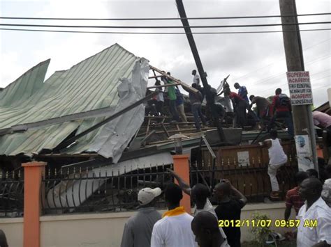 Diamond Tinz Four Storey Melcom Shopping Complex Building In Accra Ghana Collapse Many Dead