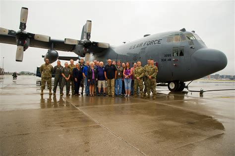 Whos The Boss 934th Airlift Wing Hosts Employers Day March Air