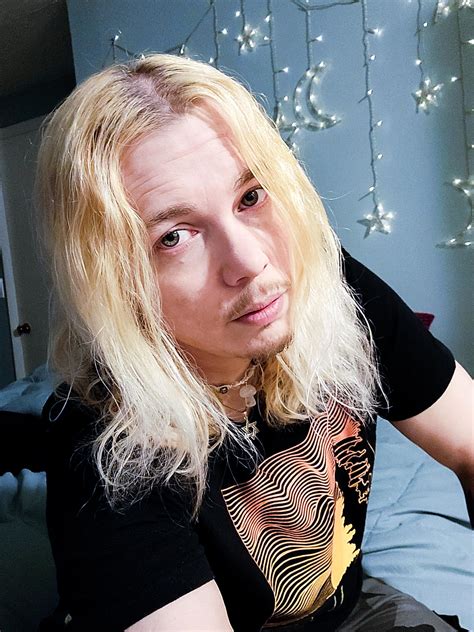 439 Best Gender Euphoria Images On Pholder Non Binary Lgbt And