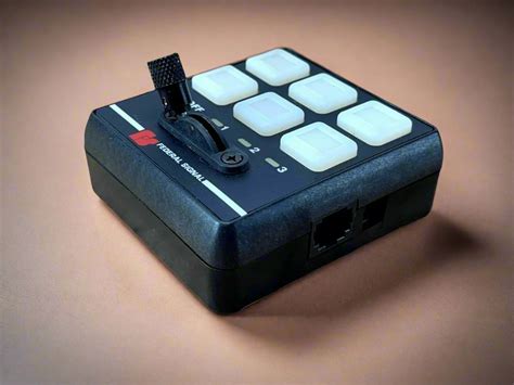Federal Signal Programmable 6 Button Keypad Controller