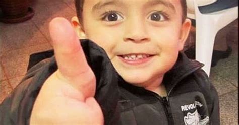 G1 Menino De Três Anos Morto Por Bala Perdida é Enterrado No Interior