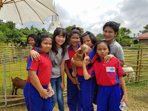 กิจกรรมตามรอยเท ศูนย์การเรียนรู้เศรษฐกิจพอเพียงบ้านของพ่อ
