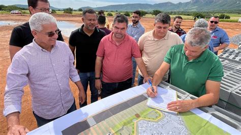 Prefeitura De Guanambi Emitiu Ordem De Serviço Para Obras Da Unidade