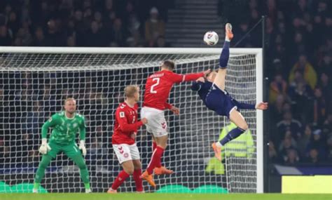 Scott Mctominay Breaks Historic Record Scores Highest Scissor Kick Goal In History Ora Info