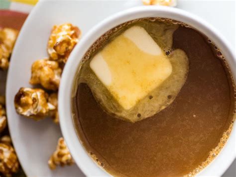 16 Hot Cocktail Recipes For Cold Winter Nights