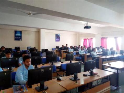 Computer Lab Tsl Transnational School Of Law