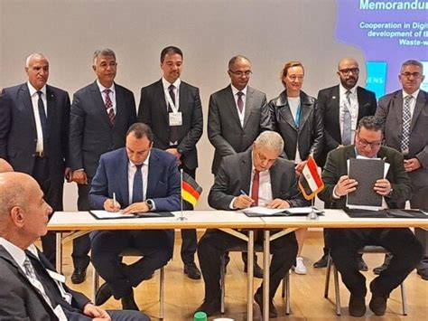 نائب وزير الإسكان يشارك في أكبر معرض متخصص بتكنولوجيا المياه والصرف