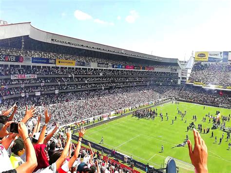 LDU Quito x Universitario palpites onde assistir e escalações