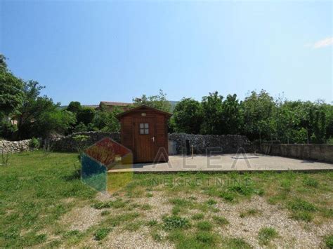 Stan u prizemlju obiteljske kuće 68 90 m2 prodaja