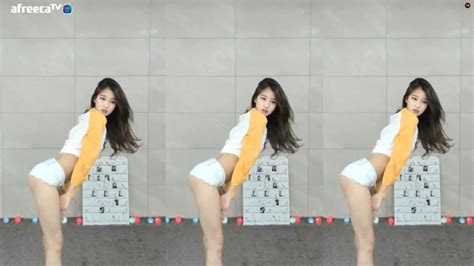 Bj Seoa Baam Momoland Sexy Dance