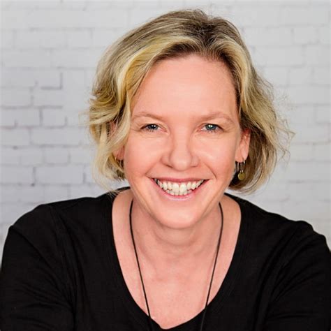 Sarah Darts Instagram Twitter And Facebook On Idcrawl