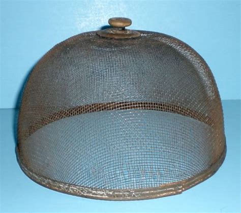 OLD PRIMITIVE WIRE MESH SHOO FLY COVER DOMED SCREEN FOOD PROTECTOR