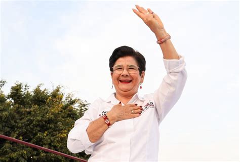 Chuyita López mantiene amplia ventaja en las encuestas