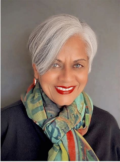 Schedule Alka Joshi For Your Next Author Event