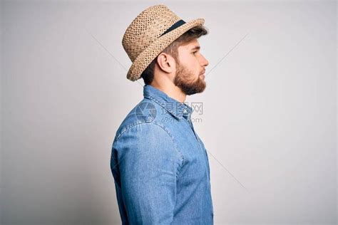 年轻英俊的金发男子留着胡须和蓝眼睛高清图片下载 正版图片504086031 摄图网