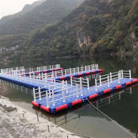 Marine Hdpe Modular Floating Pontoon Dock For Cube Buoy Boat Lift Water