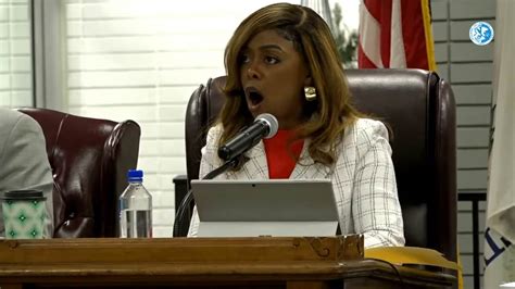 Tiffany Henyard Slams Critics For Attacking A Black Woman In Power Daily Mail Online