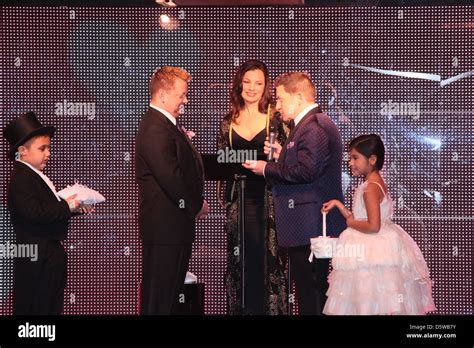Fran Drescher The Show Happily Divorced Holds A Special Premiere