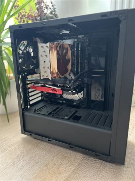 Komplet Namizni Računalnik I7 7820x Gtx 1060 6gb 32gb 2 Monitor