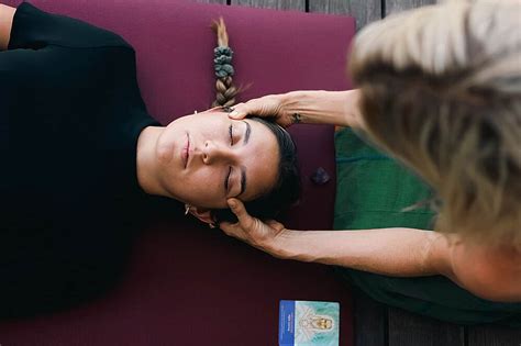The 10 Best Couples Therapy Retreats In North America April 2025