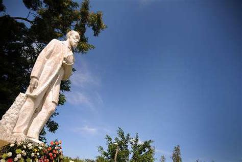Honran a Eugenio María de Hostos Primera Hora