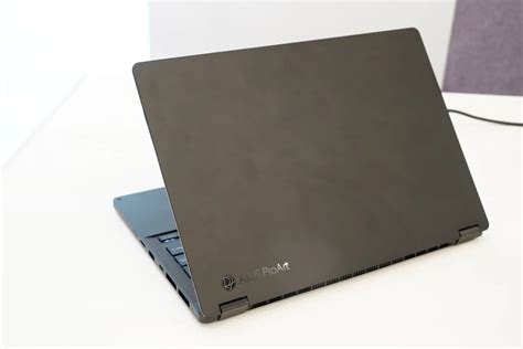 Asusryzen Ai Snapdragon X Copilot Pc