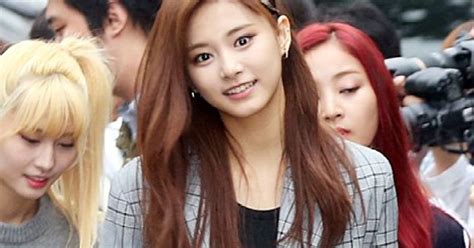 포토]쯔위 섹시한 배꼽 노출