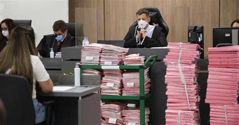 Júri Sobre Incêndio Na Boate Kiss Entra No 3º Dia Siga