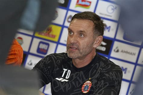 Preview Pss Vs Persija Thomas Doll Ingin Sukses Di Laga Tandang