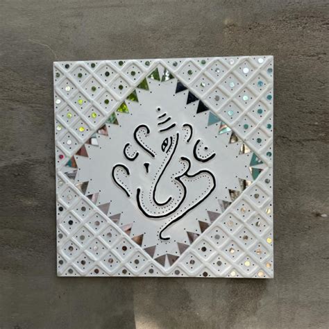 White Lippan Art Rtefacts