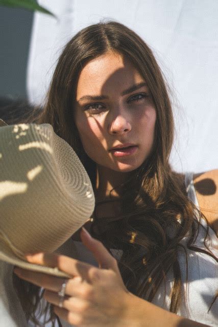 Sarka B Quest Artists And Models