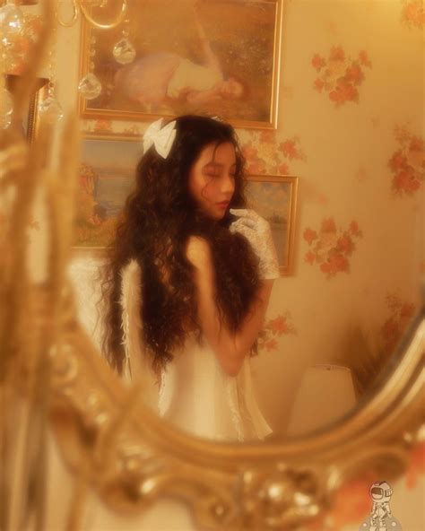 How To Create This Vintage 70s 80s Soft Glam Portrait Effect Artofit