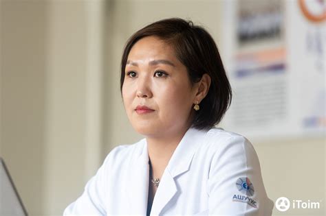 У Номин Эрдэнэ Шар тос хүний эрүүл мэндийг бүхэлд нь сайжруулж урт наслах нөхцөлийг бүрдүүлдэг