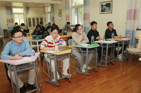 上海中学“脑科学与人工智能方向”学生赴中国科学院脑科学与智能技术卓越创新中心开展科研实践准备 中国科学院脑科学与智能技术卓越创新中心