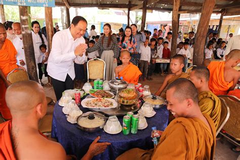 Mana Hun Mana Hun Added A New Photo