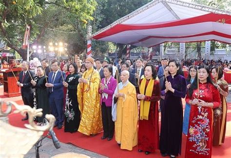 Quận Hai Bà Trưng Tổ Chức Lễ Hội Truyền Thống Kỷ Niệm 1983 Năm Cuộc