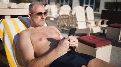 Can You Swim With Herpes Heres What Experts Say Goodrx
