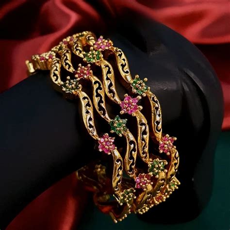 Traditional Wavy Design Ad Stones Bangles South India Jewels
