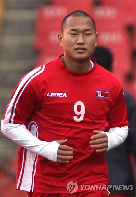 郑大世有意加盟韩国职业足球队 韩联社