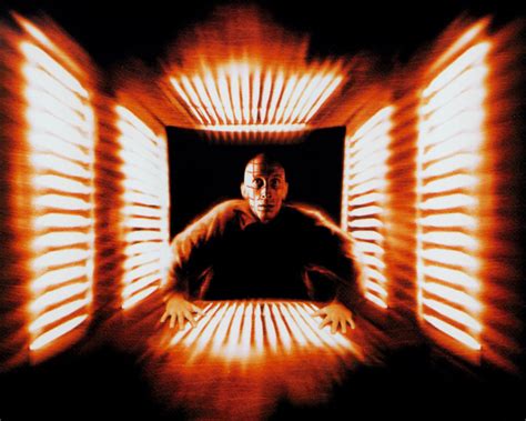 kült korku filmi cubeun japon versiyonundan fragman playtuşu