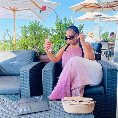 Mapuleng Motloung Shale Auspuly • Threads Say More