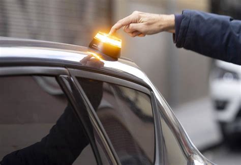 Spains V 16 Emergency Beacons Under Review As Dgt Tightens Checks